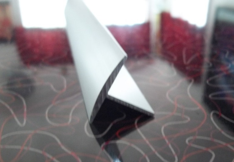 Retro Metal Banding | Table Banding | Metal Edging