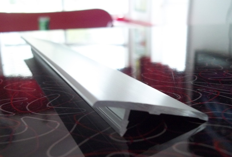 Retro Metal Banding | Table Banding | Metal Edging